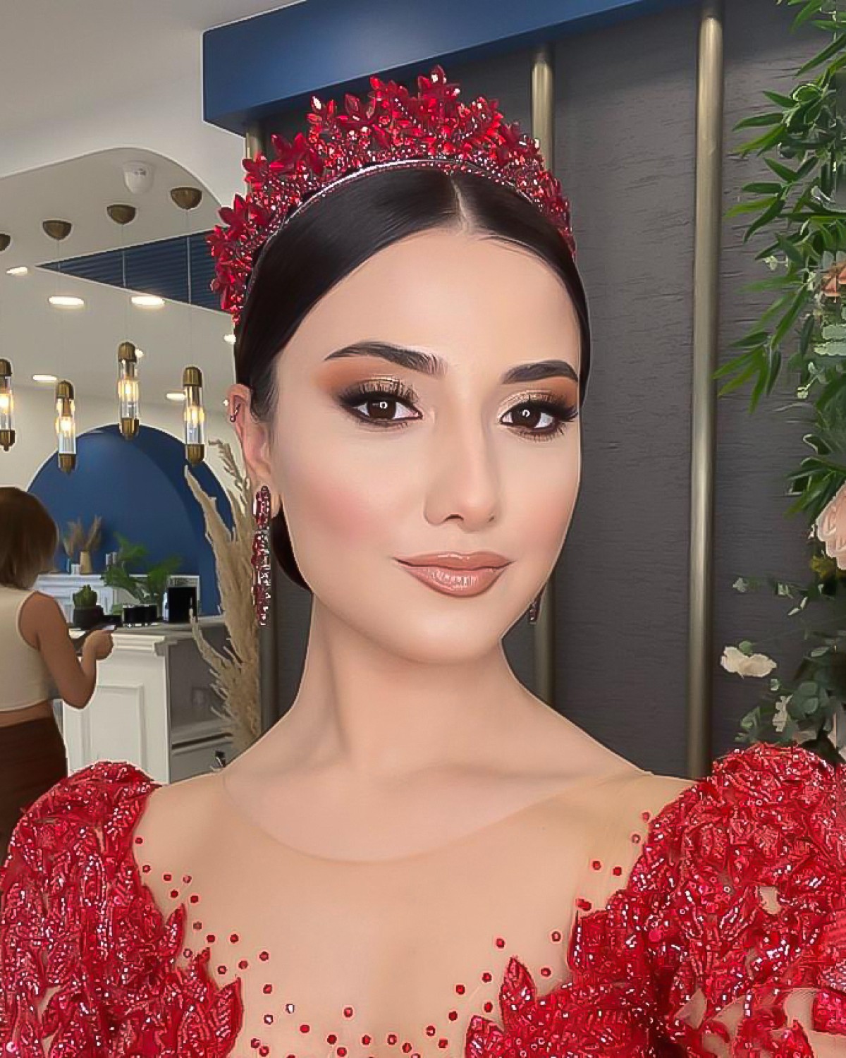 Nil Crystal Stone Henna Crown Buy Now.